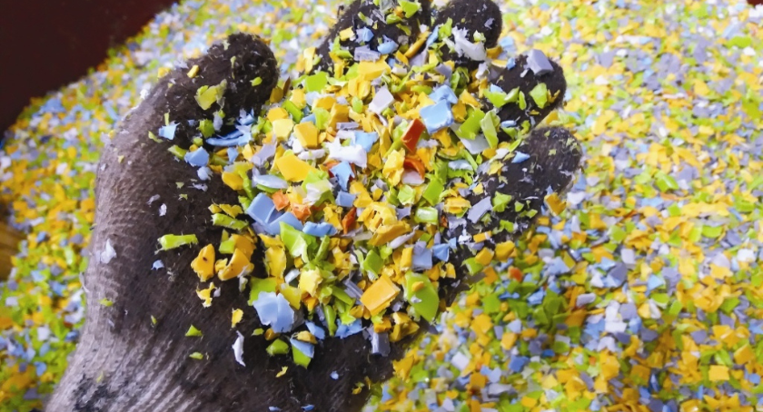 Solving plastics recycling challenges - Label and Narrow Web